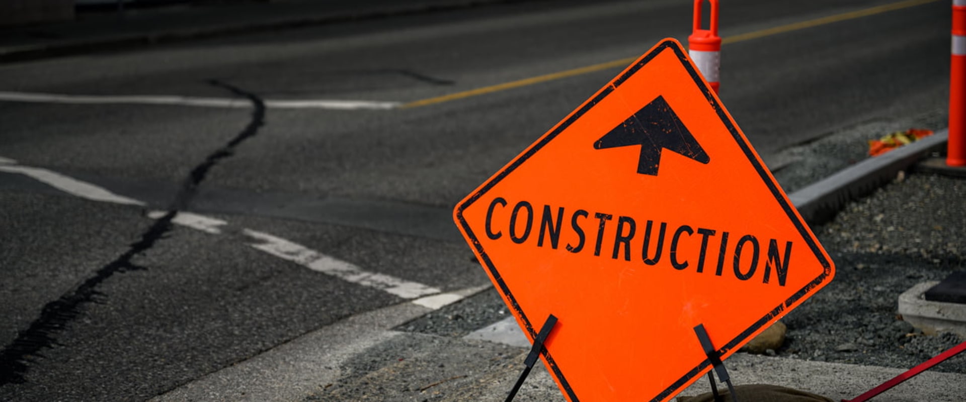 A Comprehensive Guide to Understanding Signs in Construction Zones